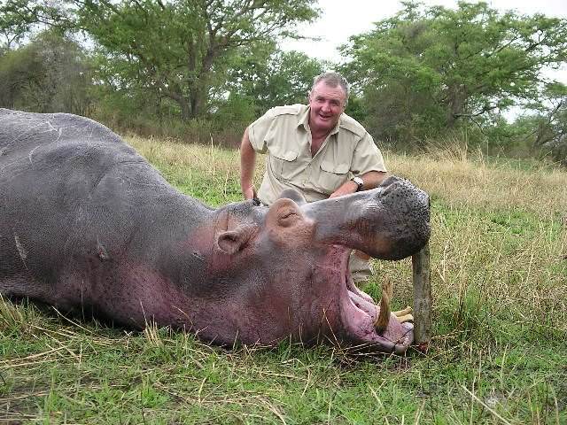 Trophy Hunting the Hippopotamus in South Africa - ASH Adventures
